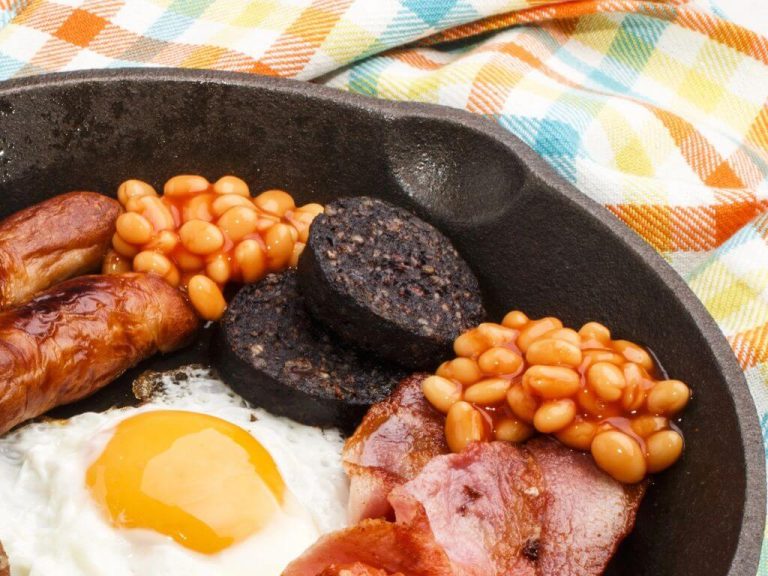 Traditional Irish Breakfast: What Is It and Where Did It Come From?